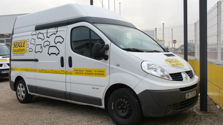 FOURGONNETTE 7 m³ / 9 m³ - SEIGLE LOCATION